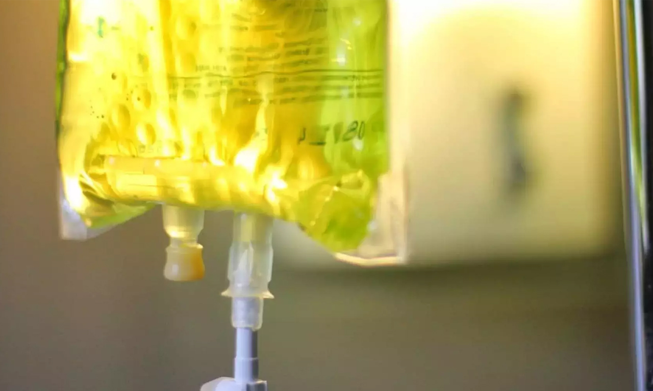 Acil servis kokteyli bir can daha aldı! Eczacı kalfasını aradı hayatını karardı: Bana atom serum ...